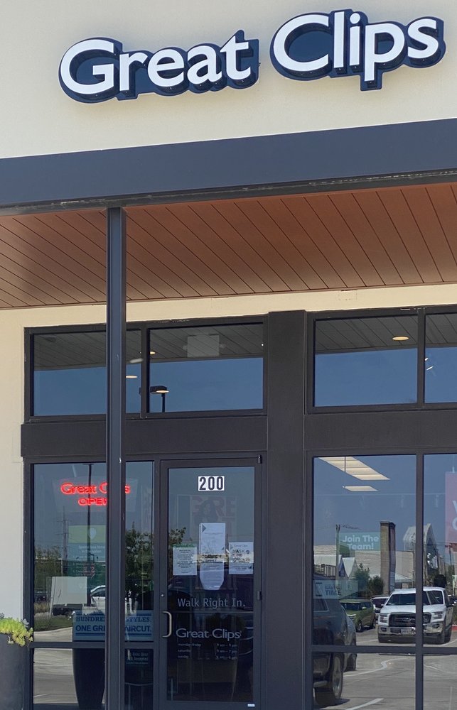 GREAT CLIPS - Updated October 2025 - 13 Reviews - 210 Ed Schmidt Blvd ...