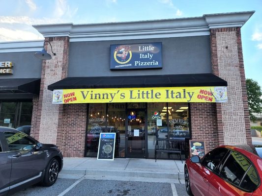 VINNY’S LITTLE ITALY - Updated December 2025 - 37 Photos & 53 Reviews ...