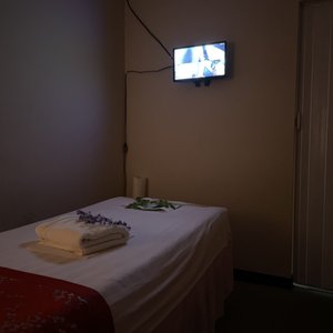 MARY MASSAGE - 35 Photos - Massage Therapy - 7923 Menaul Blvd NE ...