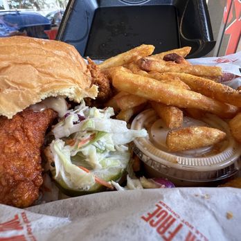 CLUCK FACE NASHVILLE HOT CHICKEN - Updated November 2025 - 129 Photos ...