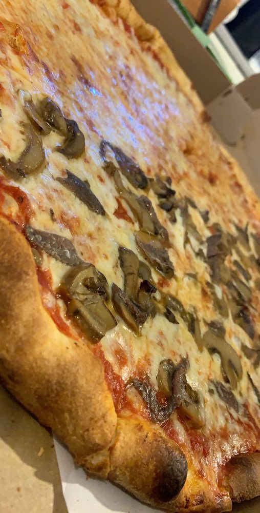 CIRO’S PIZZA & RESTAURANT - 40 Reviews - 140 Lake Ave, Colonia, New ...
