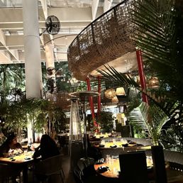 KOMODO MIAMI - Updated December 2025 - 5180 Photos & 2558 Reviews - 801 ...