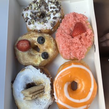 AMY’S DONUTS - Updated August 2024 - 652 Photos & 872 Reviews - 2704 E ...
