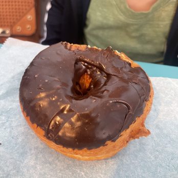 TRACKSIDE DONUTS - Updated May 2025 - 196 Photos & 261 Reviews - 28001 ...