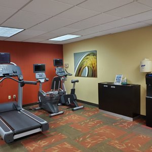 BEST WESTERN SPRINGFIELD - 93 Photos & 45 Reviews - Hotels - 6721 ...