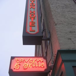 FENTON HOTEL TAVERN & GRILLE - Updated December 2025 - 66 Photos & 161 ...