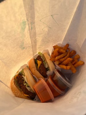 VEG & GO PLANT BASED FAST FOOD - Updated October 2025 - 424 Photos ...