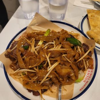 LIYIN RICE ROLL MASTER - Updated November 2024 - 106 Photos & 31 Reviews - 1004 Beacon St ...