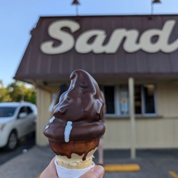 SANDY’S HAMBURGERS - Updated July 2025 - 323 Photos & 566 Reviews - 603 ...