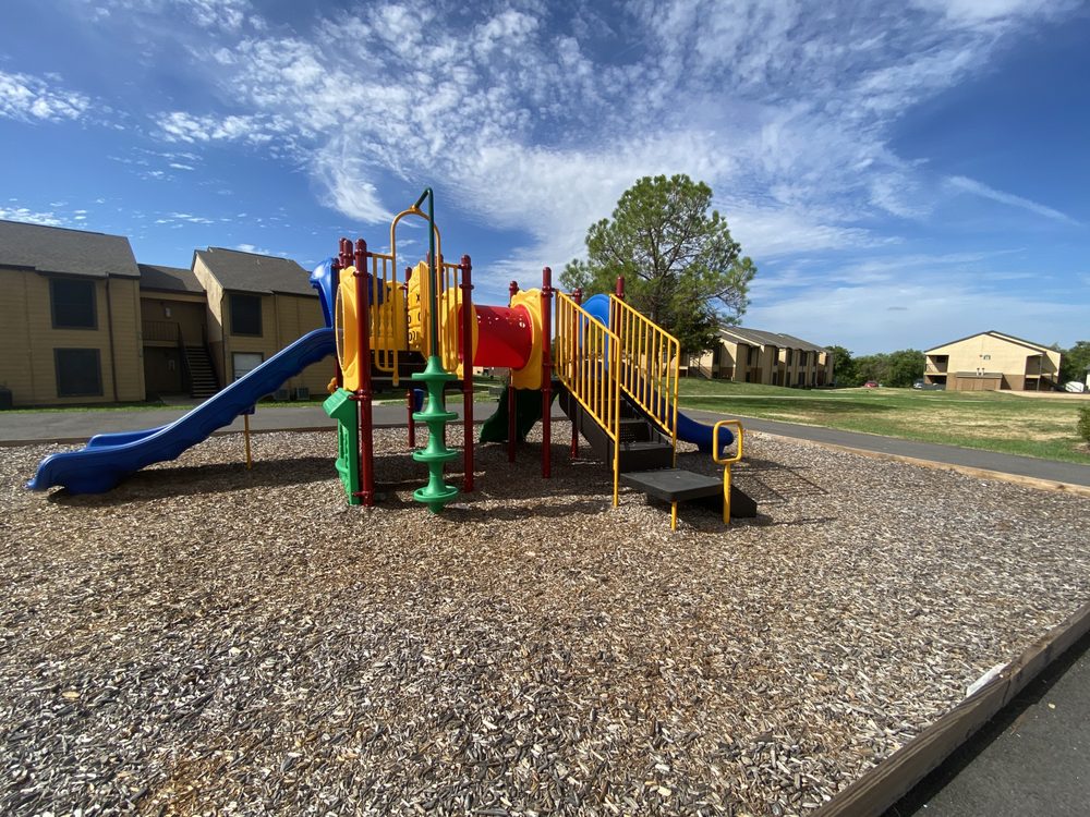 RIDGEVIEW APARTMENTS HOMES - Updated October 2025 - 27 Photos - 1800 W Washington St, Sherman ...