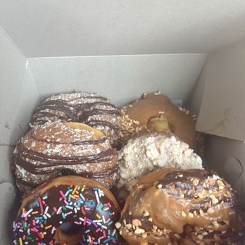 DONUT RUN - Updated November 2024 - 372 Photos & 229 Reviews - 6904 4th ...