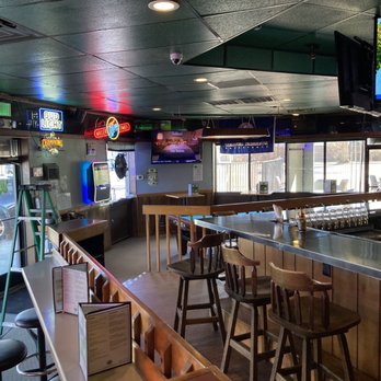 GREENFIELDS POOL & SPORTS BAR - Updated December 2025 - 57 Photos & 64 ...