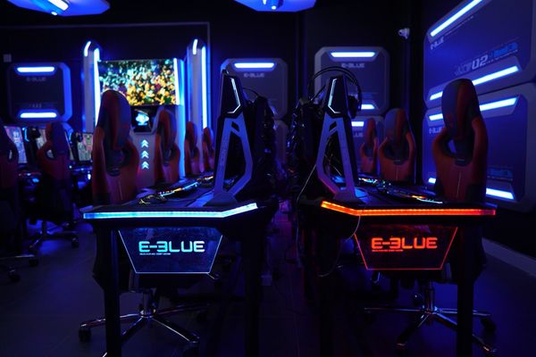 E-BLUE ESPORTS STADIUM - Updated January 2026 - 14 Photos - 530 Yonge ...