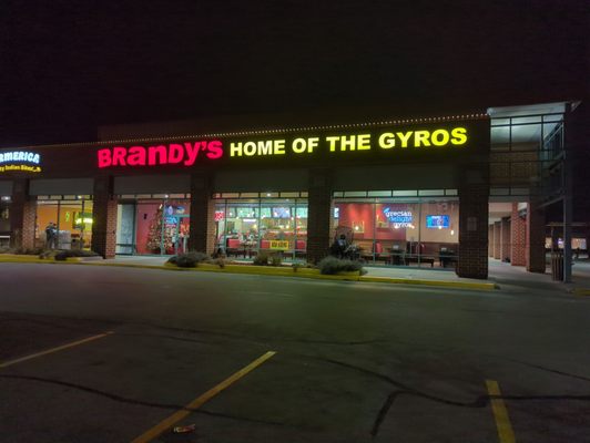 BRANDY’S GYROS - Updated October 2024 - 95 Photos & 94 Reviews - 140 E ...