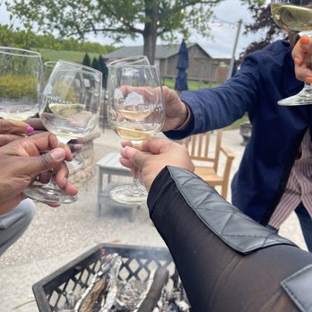 SHADY LANE CELLARS - Updated May 2024 - 84 Photos & 71 Reviews - 9580 E ...