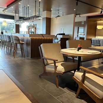 MOONGA ASIAN BISTRO - Updated May 2024 - 148 Photos & 40 Reviews - 46 ...