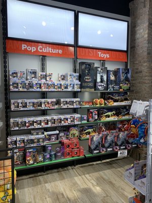 GO! TOYS & GAMES - Updated July 2024 - 29 Photos - 2330 Kalakaua Ave ...