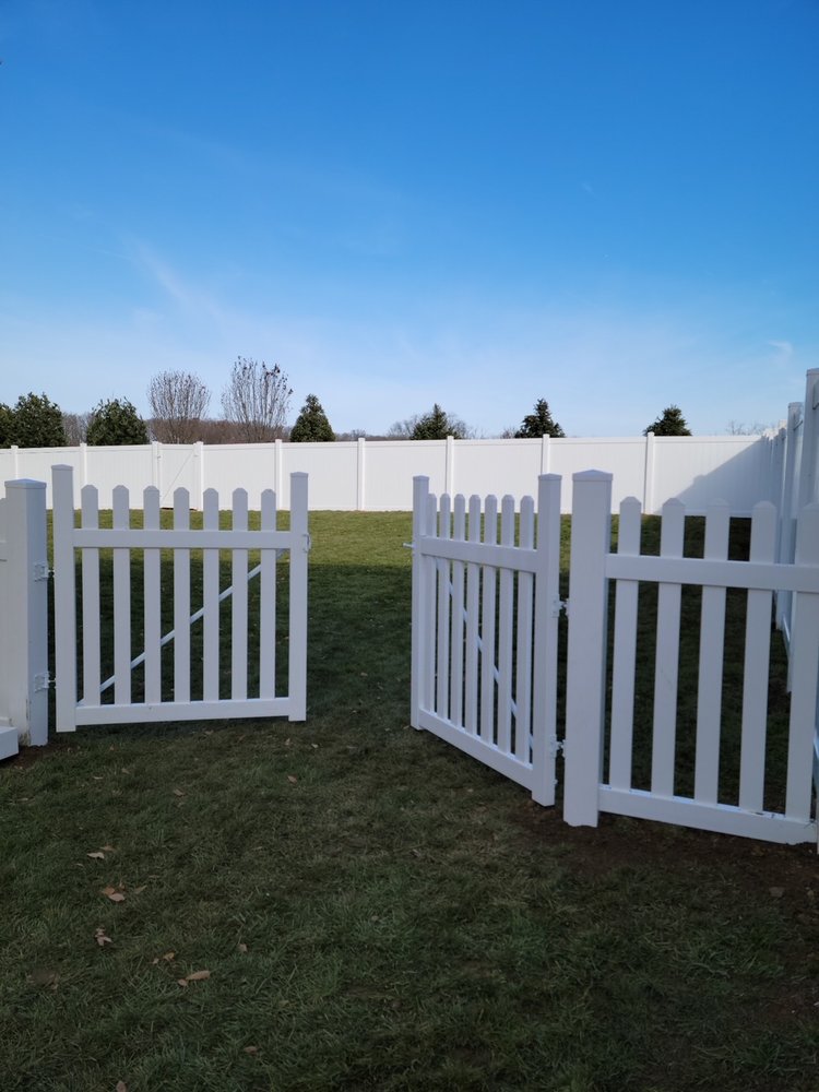 VANS FENCING LLC - Updated August 2025 - 38 Photos - Bristol ...