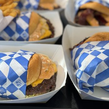 BURGER BODEGA - Updated October 2024 - 755 Photos & 419 Reviews - 4520 ...