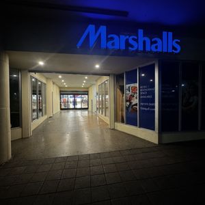 MARSHALLS - Updated December 2025 - 20 Photos & 10 Reviews - 154 Calle ...