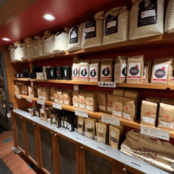 SMALL WORLD COFFEE - Updated 05/2025 - 398 Photos & 543 Reviews - 14 ...