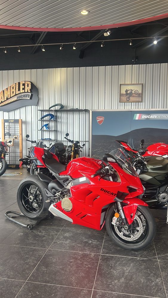 DUCATI DETROIT - Updated December 2025 - 27 Photos & 28 Reviews - 33828 ...