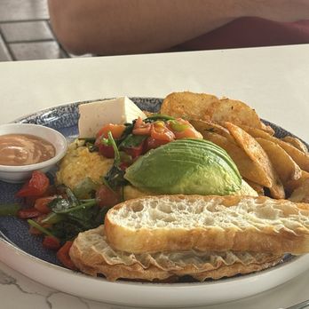 UTOPIA CAFFE - Updated July 2024 - 2265 Photos & 1442 Reviews - 2489 ...