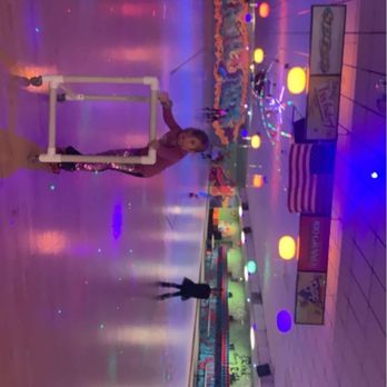 RINK RATZ SKATING RINK - Updated December 2025 - 29 Photos & 19 Reviews ...