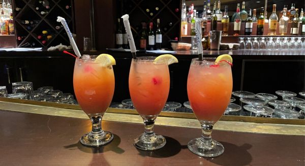 MARGAUX - Updated August 2024 - 152 Photos & 183 Reviews - 401 Lenora ...