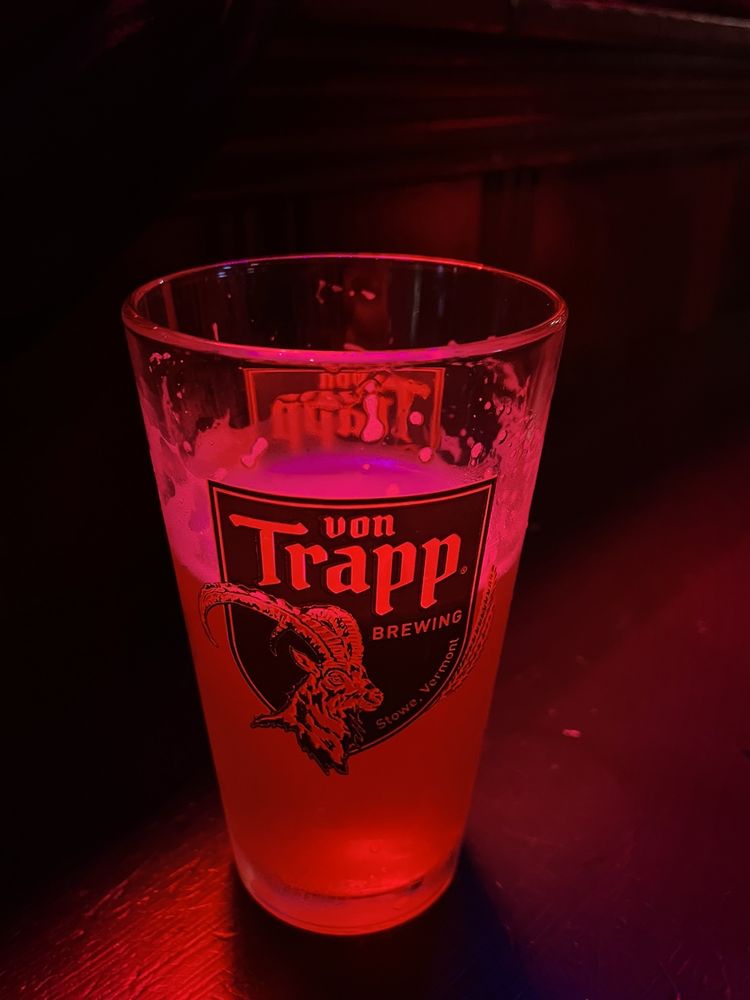 FISHTOWN TAVERN - 69 Photos & 100 Reviews - 1301 Frankford Ave ...