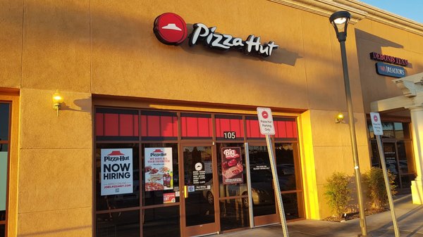 PIZZA HUT - Updated June 2025 - 17 Photos & 62 Reviews - 19040 Van ...