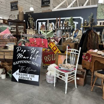 MERCHANT SQUARE - KANSAS CITY - Updated January 2026 - 33 Photos & 40 ...