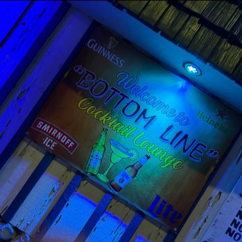 BOTTOM LINE COCKTAIL LOUNGE - Updated November 2025 - 37 Photos & 22 ...