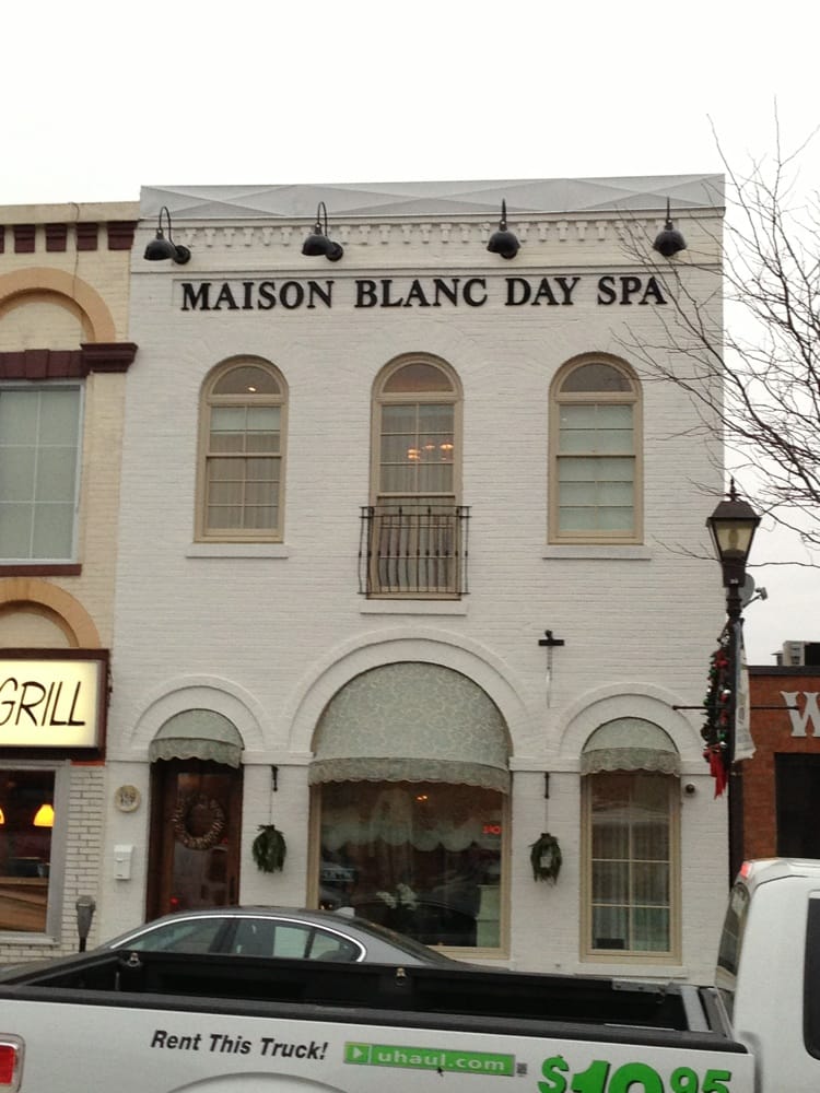 MAISON BLANC DAY SPA - Updated December 2025 - 159 Brock Street N ...