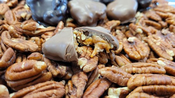 CHOCOLATE WAVE - Updated April 2025 - 88 Photos & 17 Reviews - 5 N 1st ...