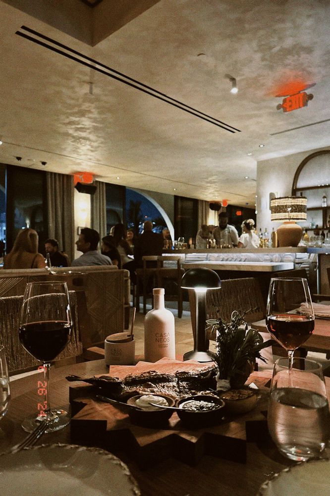 CASA NEOS - Updated July 2024 - 72 Photos & 21 Reviews - 40 SW North ...