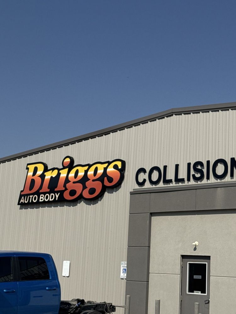BRIGGS AUTO BODY - Updated October 2025 - 1149 SW Winding Rd, Topeka ...