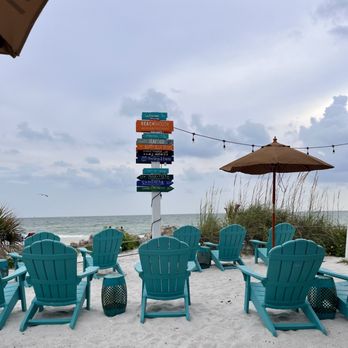 BEACH HOUSE WATERFRONT RESTAURANT - Updated August 2024 - 1606 Photos ...