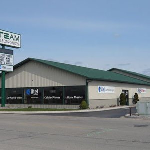 ELEVATED EXOTICS - Updated May 2025 - 14 Photos - 923 Ludington St ...