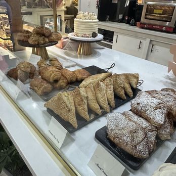 SPIRIT MADE CAKES - Updated July 2024 - 320 Photos & 73 Reviews - 1345 ...