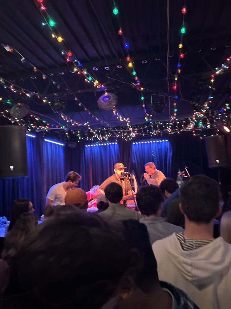 FIVE PACES INN - Updated December 2025 - 11 Photos & 75 Reviews - 41 ...