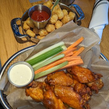 THE DOUBLE BULL TAPHOUSE - Updated February 2025 - 168 Photos & 132 ...