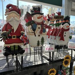 PAT’S FARMS GARDEN CENTER - Updated October 2025 - 69 Photos - 1126 ...