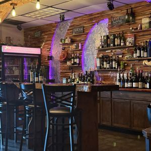 QUICKSAND BAR À VIN - Updated May 2025 - 44 Photos & 15 Reviews - 1903 ...