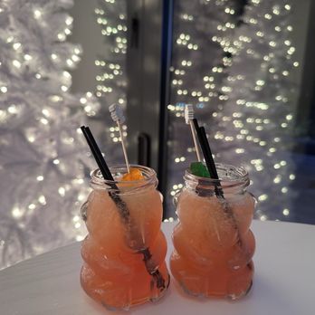 STRATUS - Updated December 2025 - 52 Photos & 16 Reviews - 800 Boylston ...