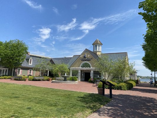 RIVERWALK RESTAURANT - Updated September 2024 - 234 Photos & 346 ...