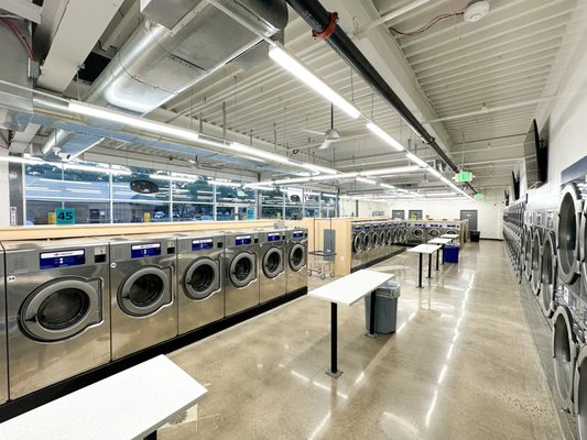 LAUNDRY EXPRESS WASH & FOLD - Updated December 2025 - 30 Photos & 19 ...