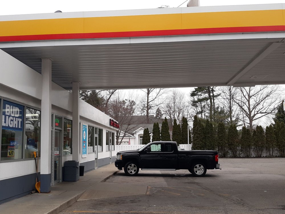 SPRING LAKE SHELL MINI-MART - Updated October 2025 - 728 E Savidge St ...