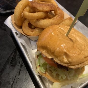 BOTTLECAP ALLEY ICEHOUSE GRILL - Updated May 2025 - 60 Photos & 91 ...