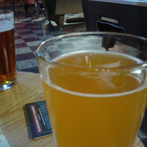 THE VALLEY INN SPORTS BAR - 11 Photos & 28 Reviews - Sports Bars - 2660 ...